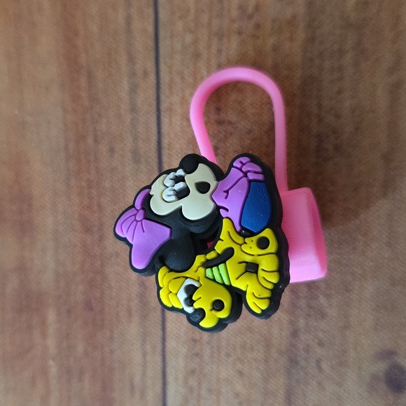 Queen2Keepup Boutique | Dining | Baby Minnie Mouse And Pluto Sick Straw ...